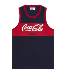 Coca-Cola y FILA lanzan una colaboración de ropa y calzado